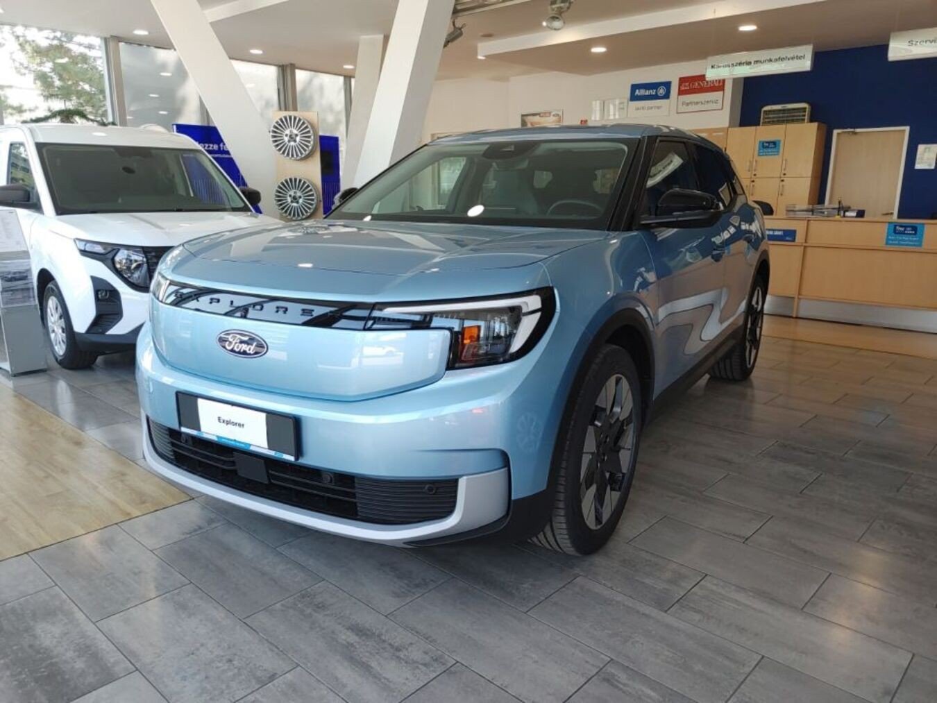 Eladó új FORD EXPLORER Premium Extended Range (77kWh) 286 LE RWD ...