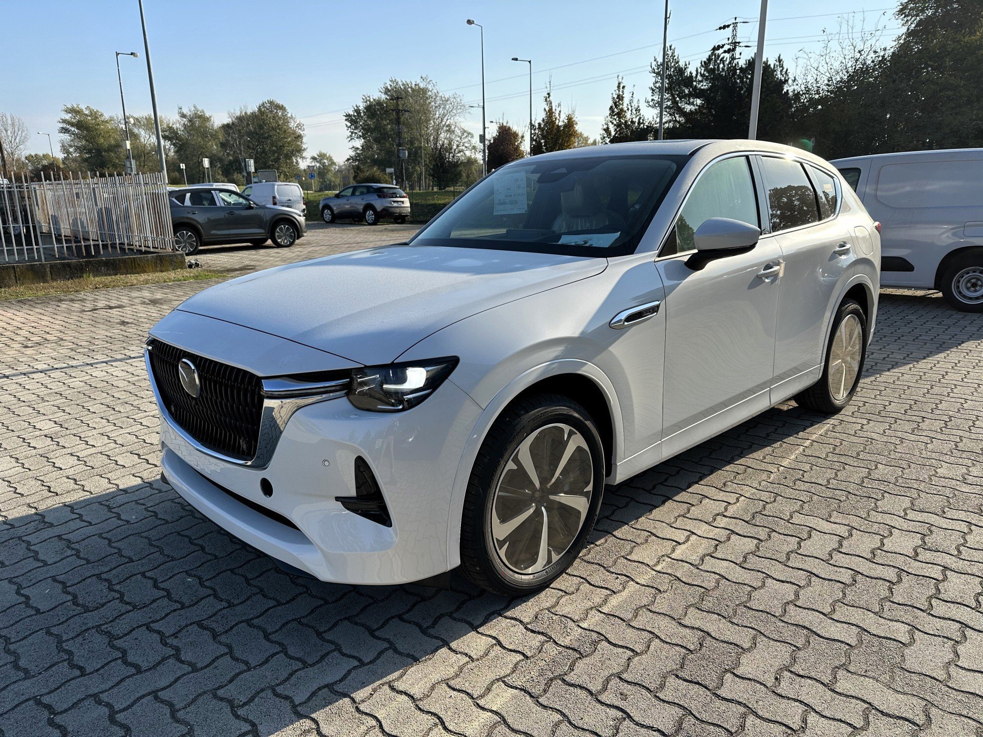 Eladó új MAZDA CX-60 2.5 e-Skyactiv PHEV Takumi AWD (Automata), Győr, Győr-Moson-Sopron megye ...