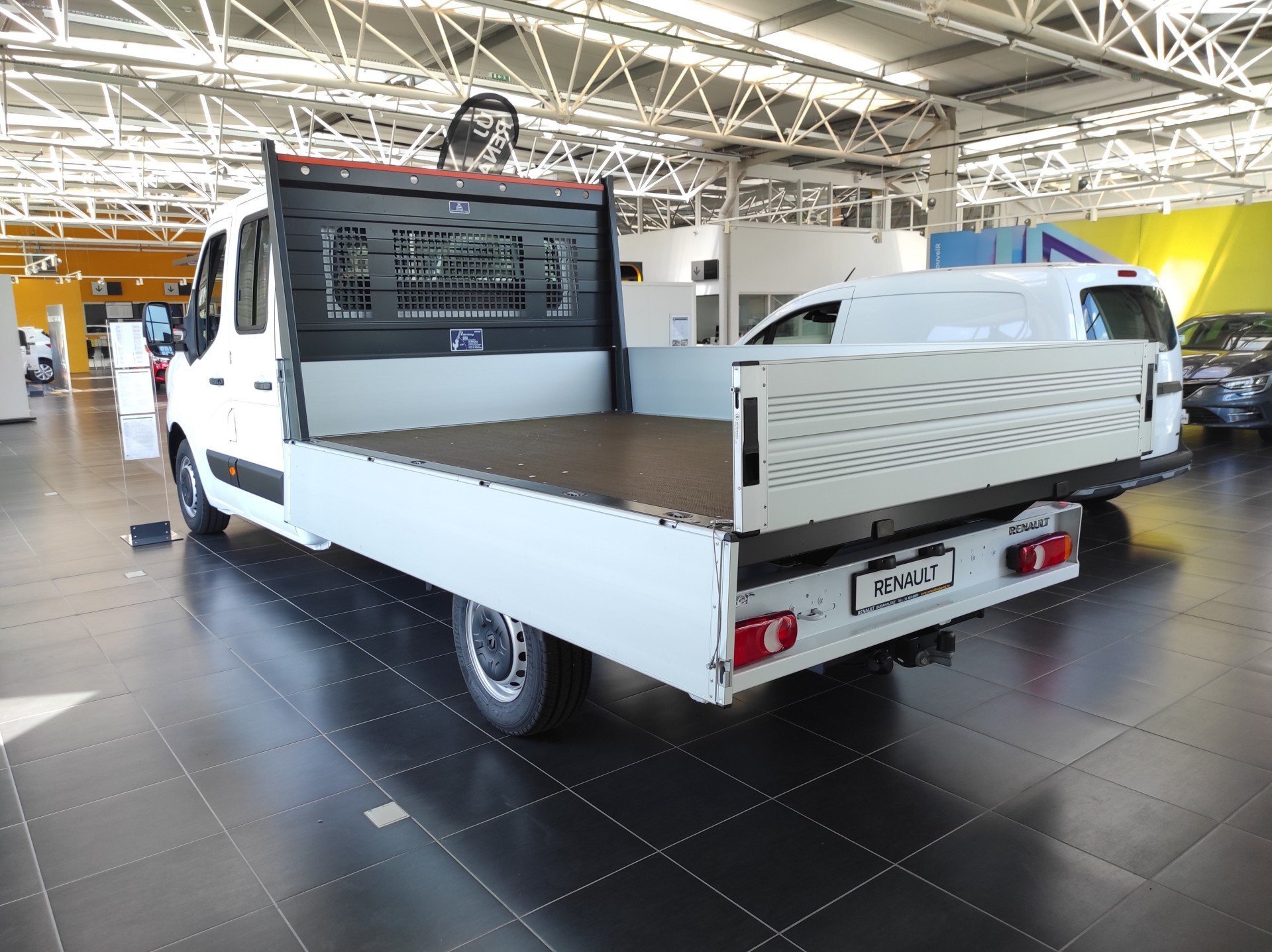 Eladó új RENAULT MASTER 2.3 dCi 165 L3P3 3,5t Extra, Budakalász, Pest ...