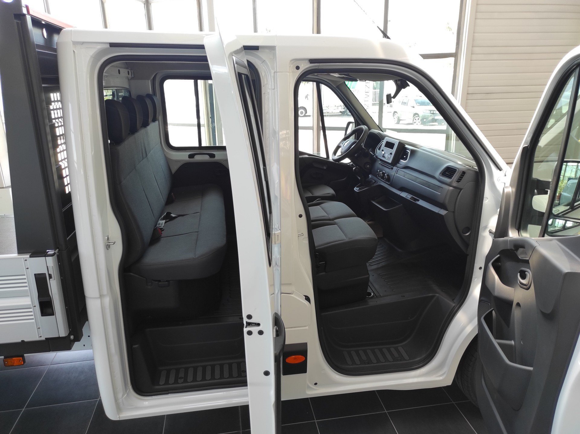 Eladó új RENAULT MASTER 2.3 dCi 165 L3P3 3,5t Extra, Budakalász, Pest ...