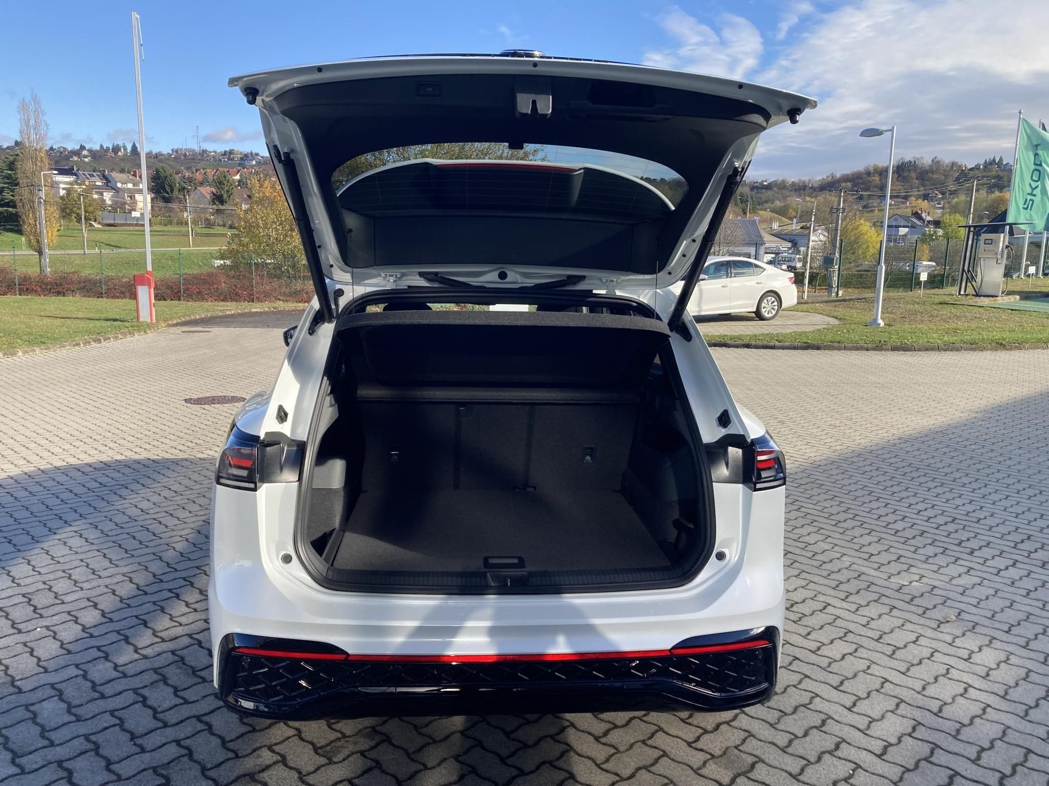 Eladó új VOLKSWAGEN TIGUAN 2.0 TDI R-Line MAX 4Motion DSG 193LE ...