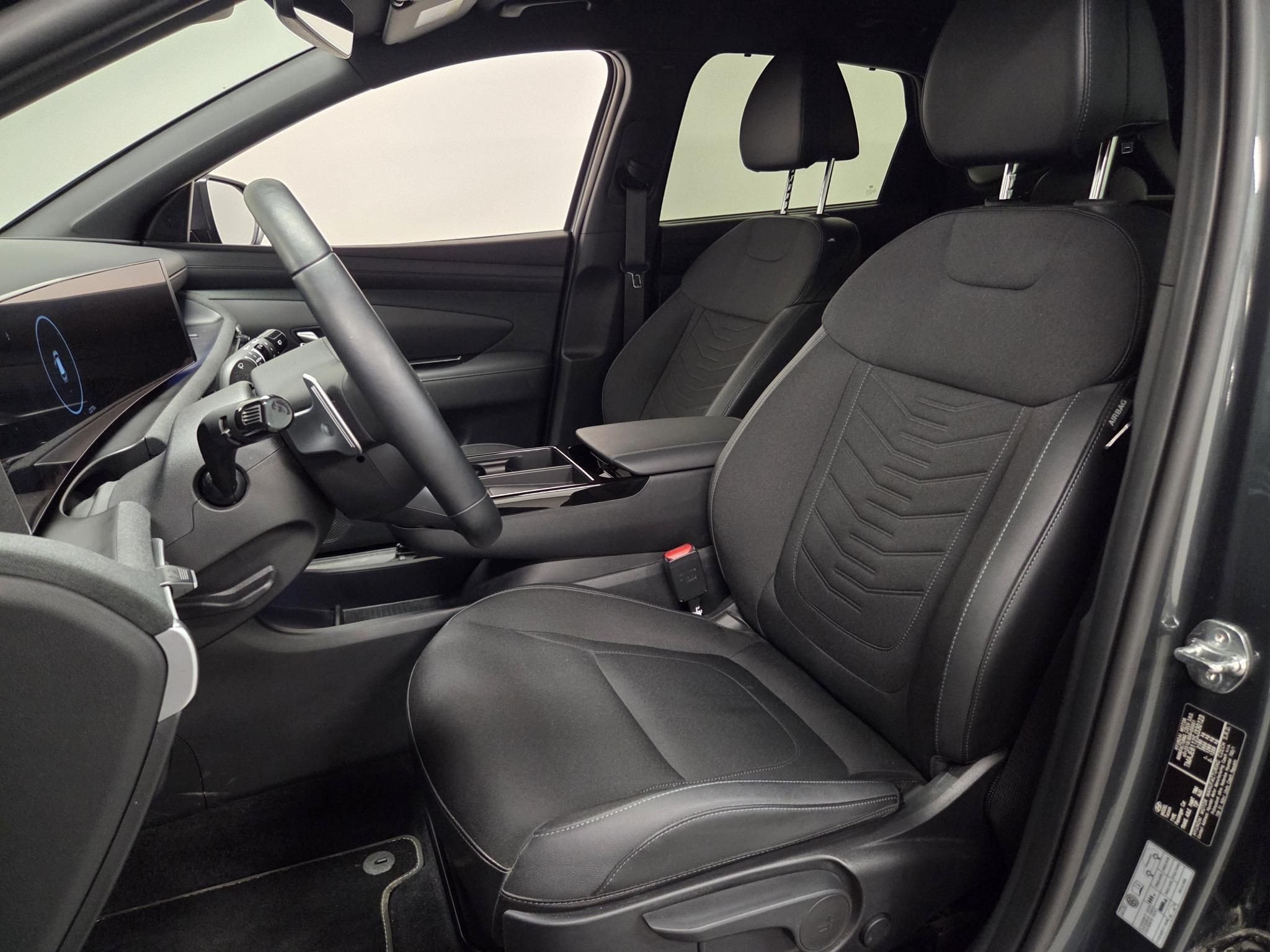 Eladó használt HYUNDAI TUCSON 1.6 T-GDI hybrid Executive (Automata ...