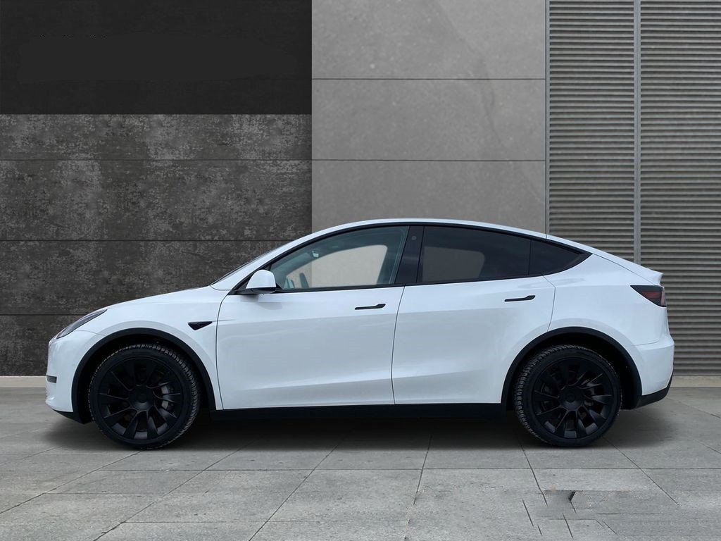 Eladó új TESLA MODEL Y Long Range RWD (Automata), Szeged, Csongrád ...