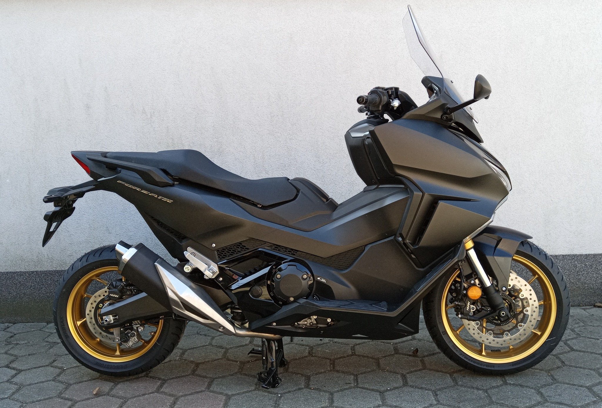 Eladó új HONDA FORZA NSS 750, Komárom, Komárom-Esztergom megye (u9ea3n)