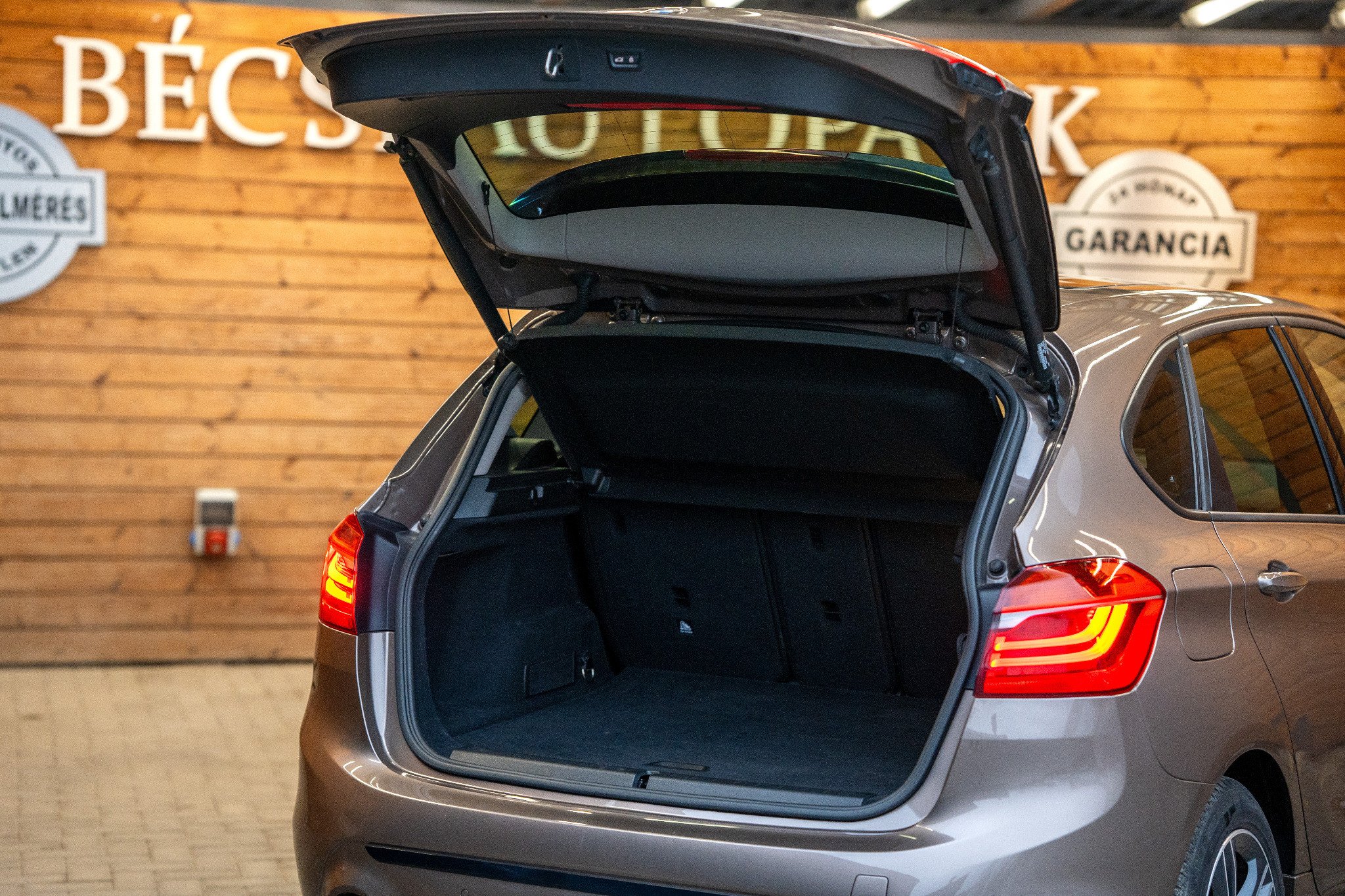 Eladó használt BMW 225xe Luxury (Automata), Budapest (2raw7c)