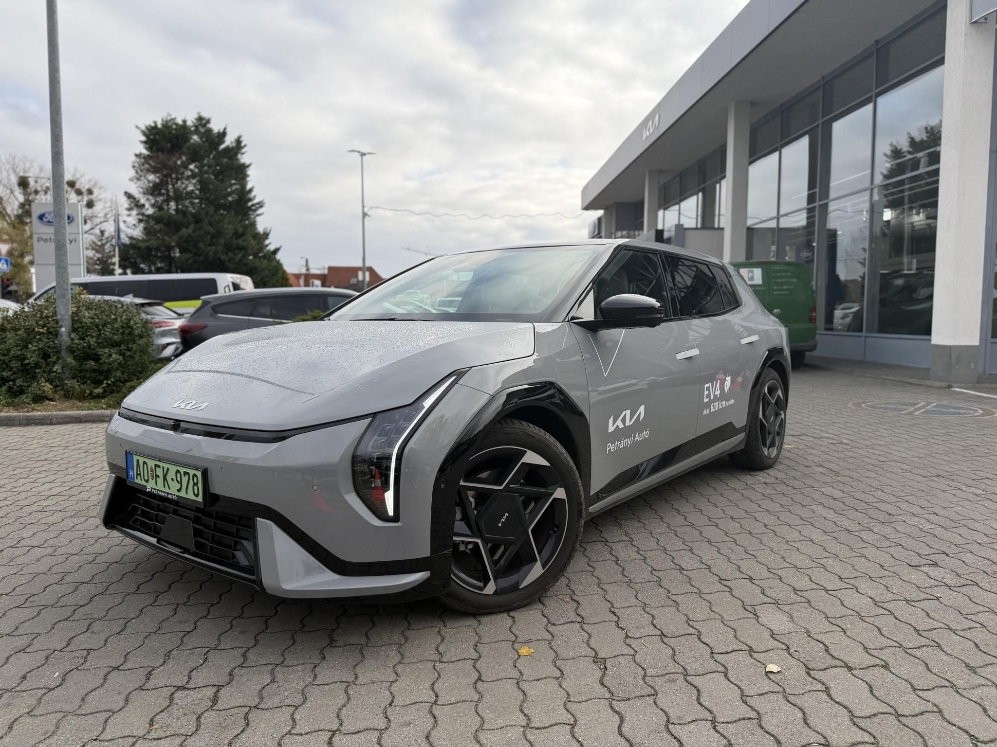 Eladó új KIA EV4 81,4kWh GT Line DEMO AUTÓ AZONNAL VIHETŐ!, Budapest ...