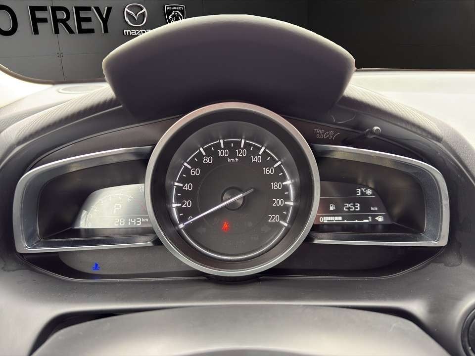 Eladó használt MAZDA 2 90PS Homura AT+ ACAA+ALLWETTERREIFEN+KAMERA ...