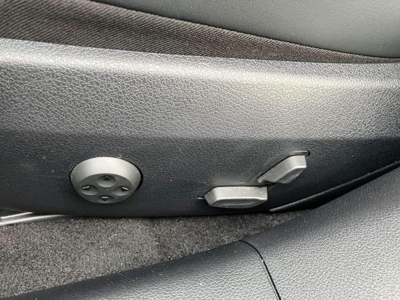 Eladó használt MERCEDES-BENZ E 220d T AMG AHK*Kamera*Distronic*CarP*Pre ...