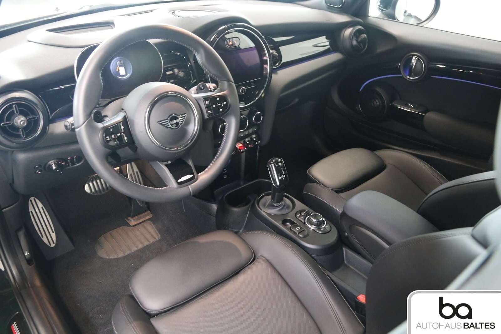 Eladó használt MINI COOPER JOHN WORKS JCW 17"/Pano/Park/HuD/Navi/LED ...