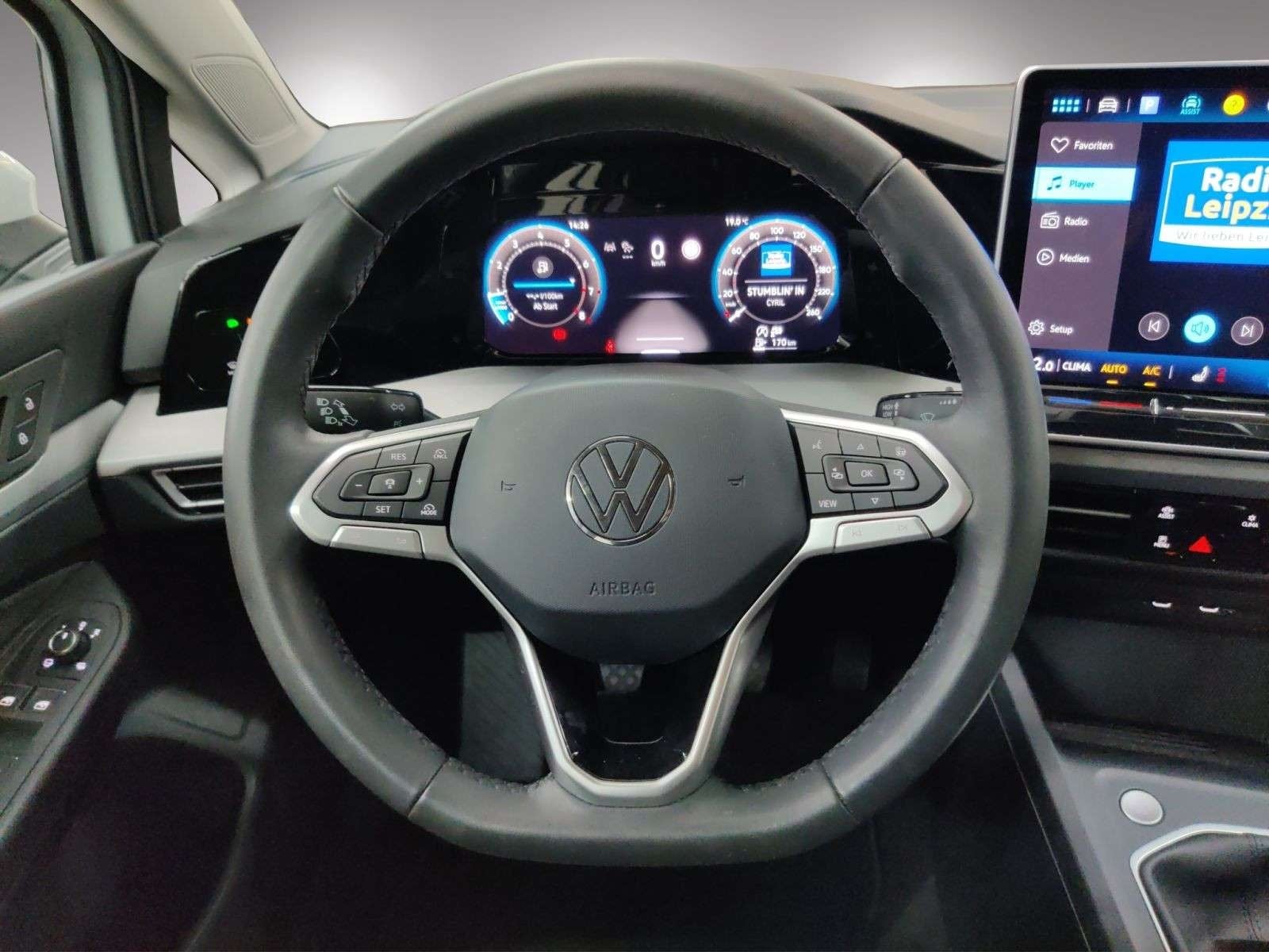 Eladó használt VOLKSWAGEN GOLF VIII Life 1.5 TSI AHK/LED/Navi/Standhzg ...