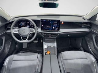 Eladó használt VOLKSWAGEN PASSAT VIII VARIANT 2.0 TDI DSG BUSINESS AHK ...