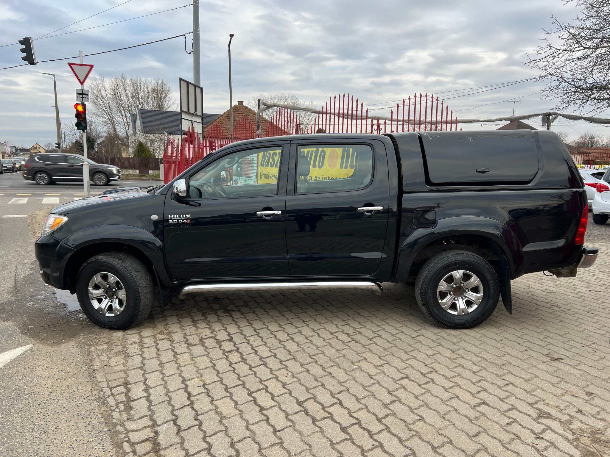 Eladó használt TOYOTA HILUX 3.0 D-4D 4x4 Double SR+ (Automata ...
