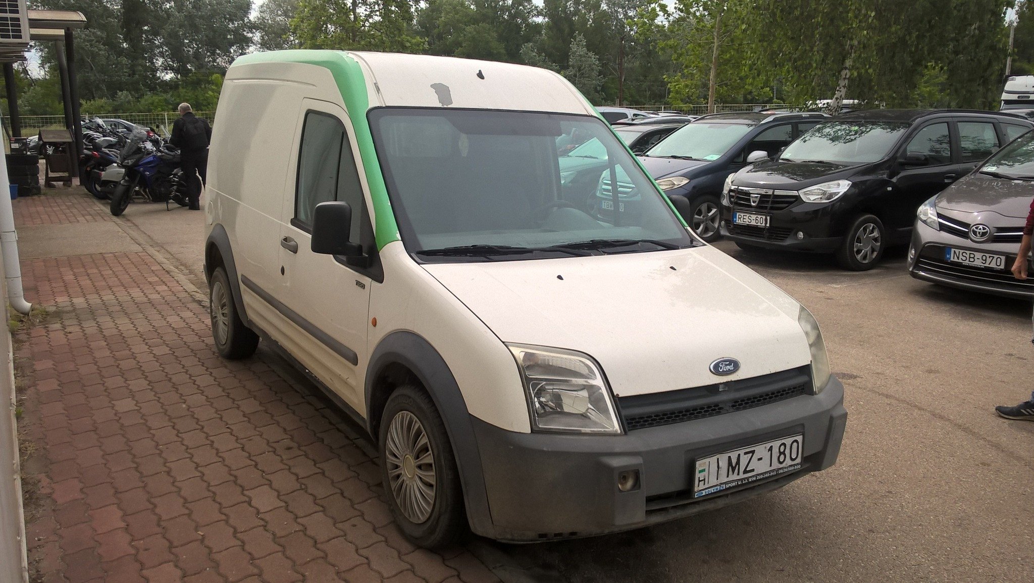 Eladó használt FORD CONNECT Transit 1.8 TDCi 230 LWB, Tatabánya ...