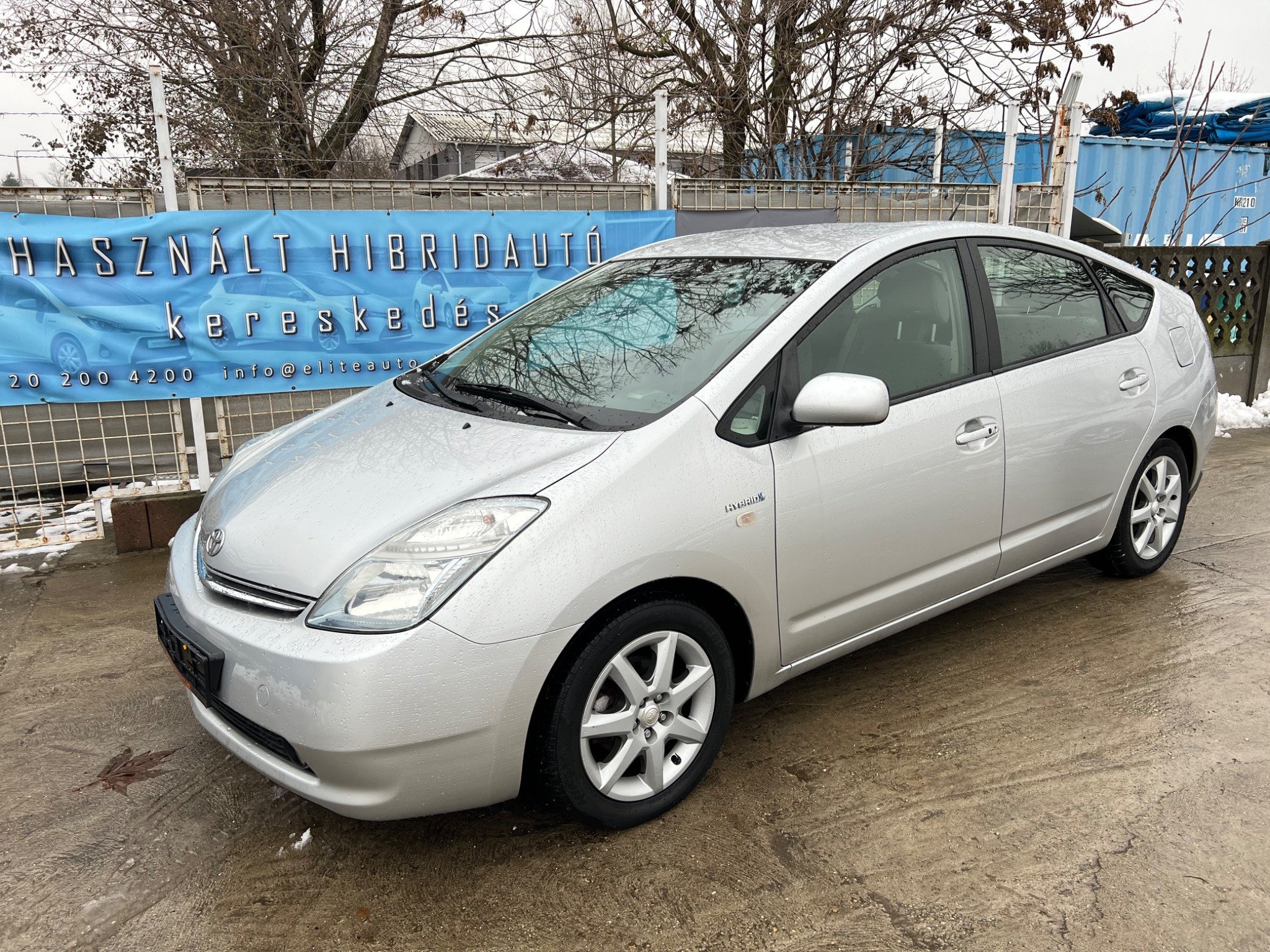 Eladó használt TOYOTA PRIUS 1.5 HSD (Automata), Budapest (kxr58h)