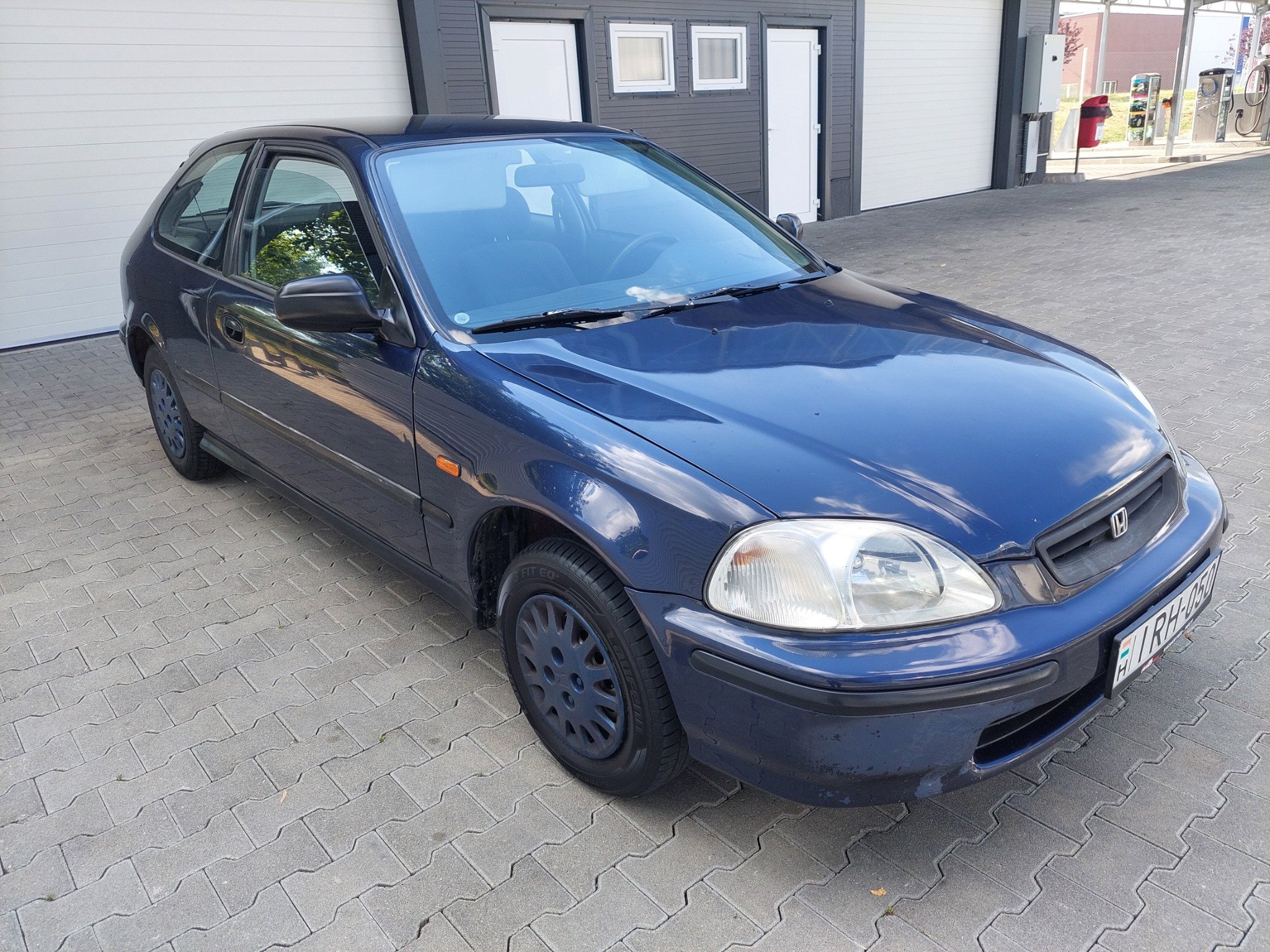 Eladó használt HONDA CIVIC 1.4i, Pécs, Baranya megye (xpt3d4)