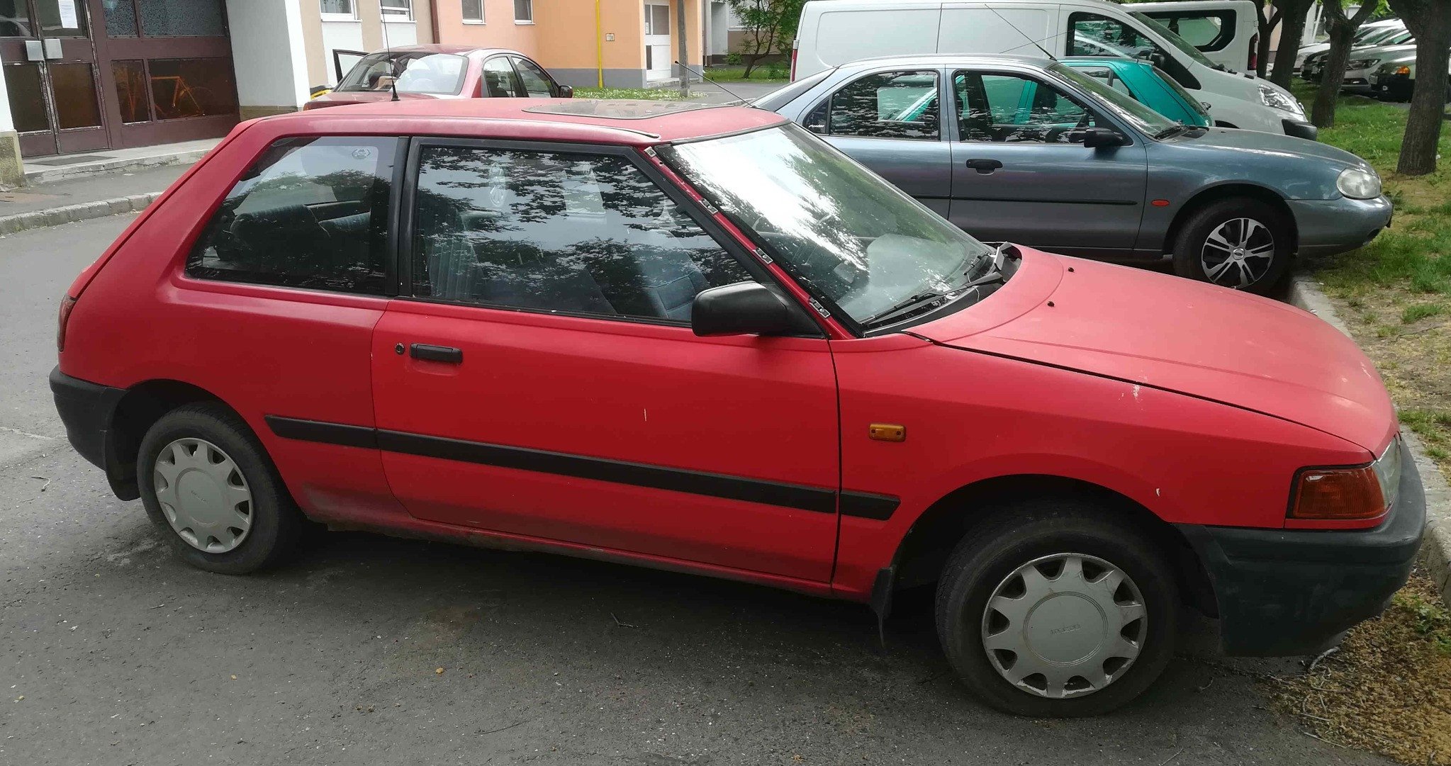 Eladó veterán MAZDA 323 C 1.3i DAB (we25mc): Kocsi.hu