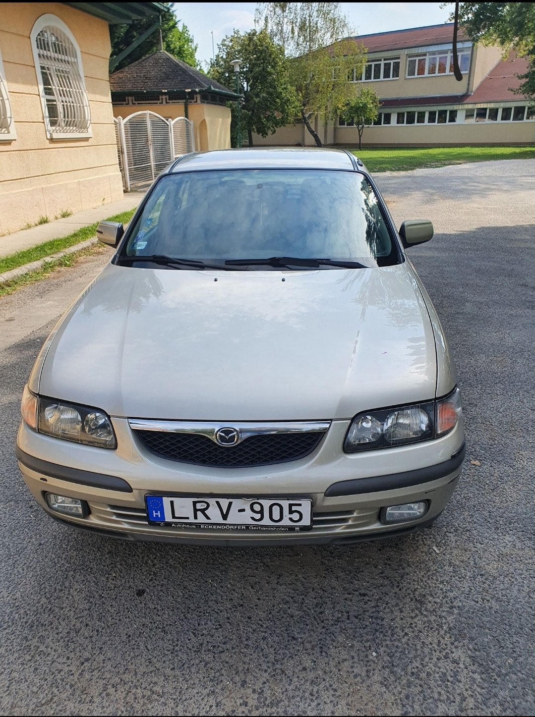 Eladó használt MAZDA 626 1.8 (2eme4z): Kocsi.hu