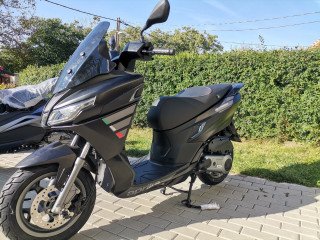 Eladó új APRILIA SXR 50 E5 - Új motor márkakereskedésből!, Sárvár, Vas ...