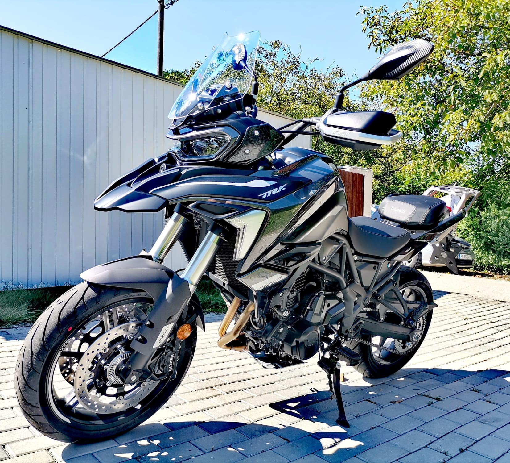 Eladó új BENELLI TRK 702 és TRK702X modellek Márkakereskedésből, Sárvár ...