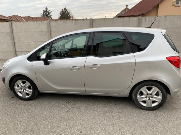 Eladó használt OPEL MERIVA B: Kocsi.hu