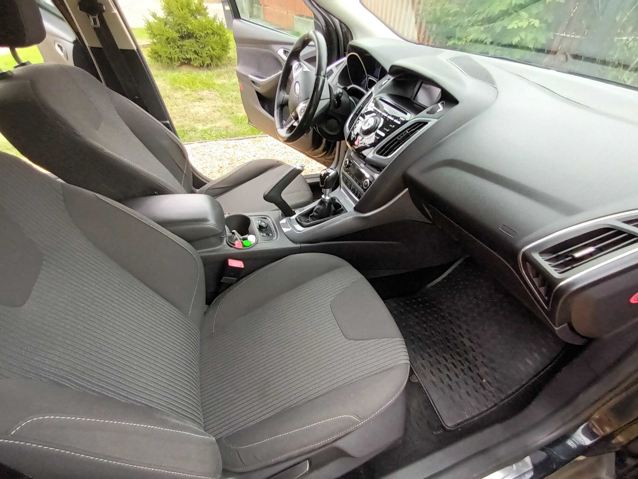 Eladó használt FORD FOCUS III 1.6 TDCi Titanium (vt9d2e): Kocsi.hu