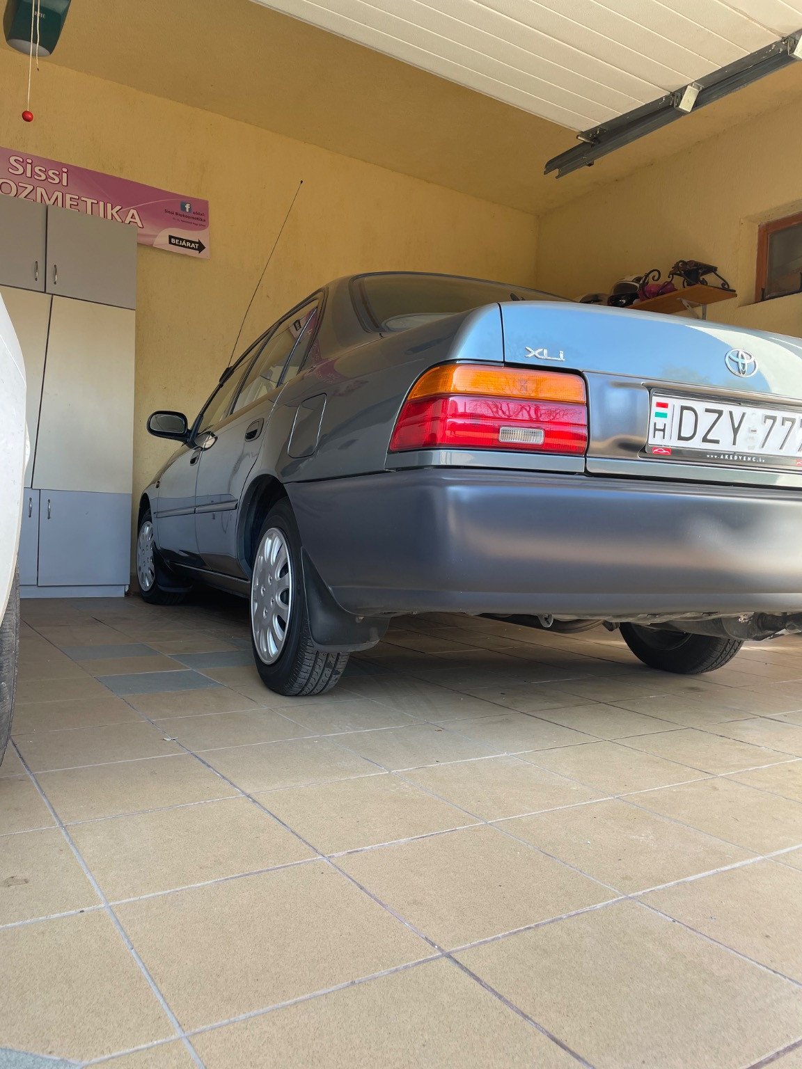 Eladó veterán TOYOTA COROLLA 1.3 16V XLi (hwy68x): Kocsi.hu
