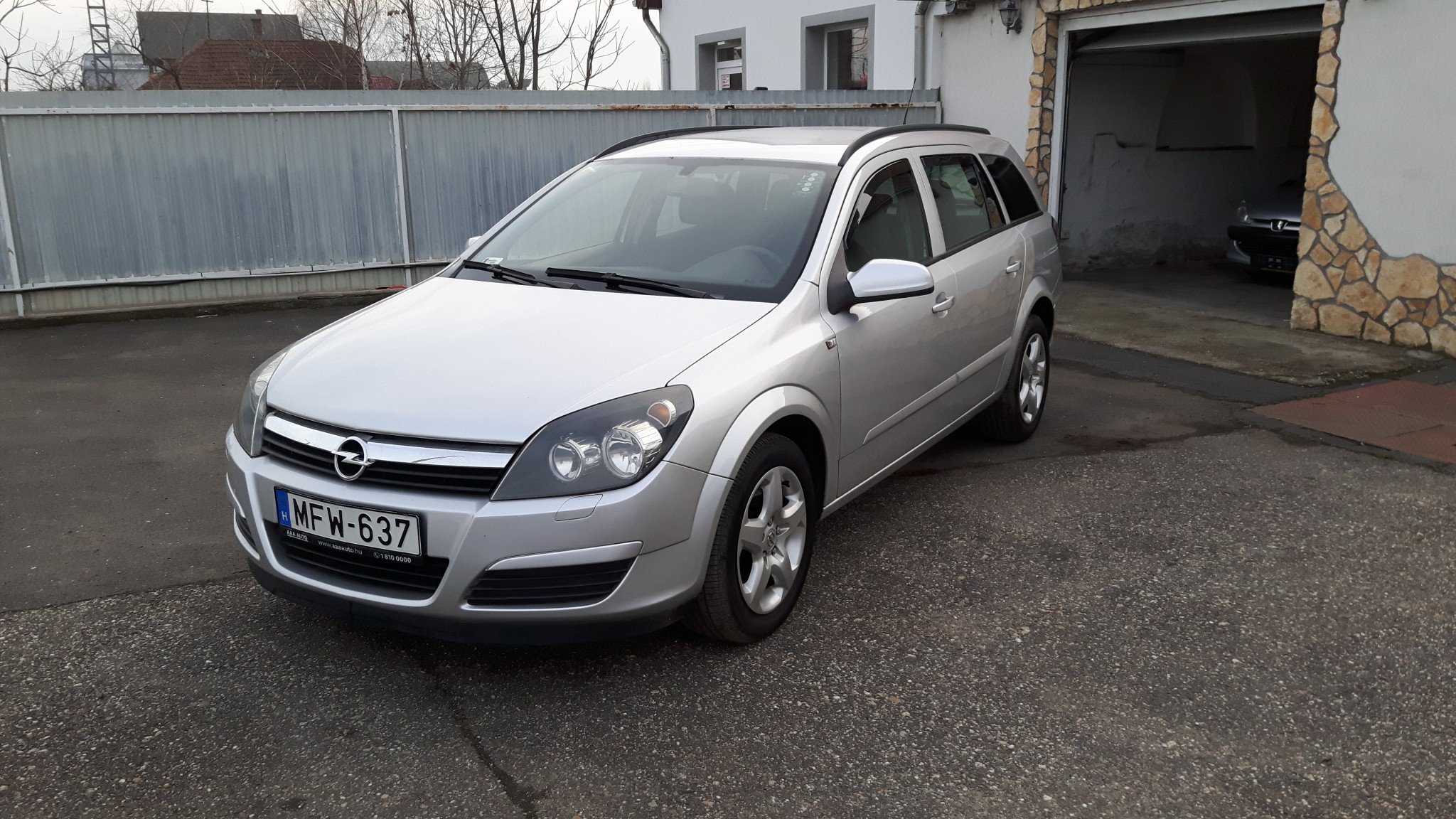 Eladó használt OPEL ASTRA H, Bekecs, Borsod-Abaúj-Zemplén megye (yrr2d7)