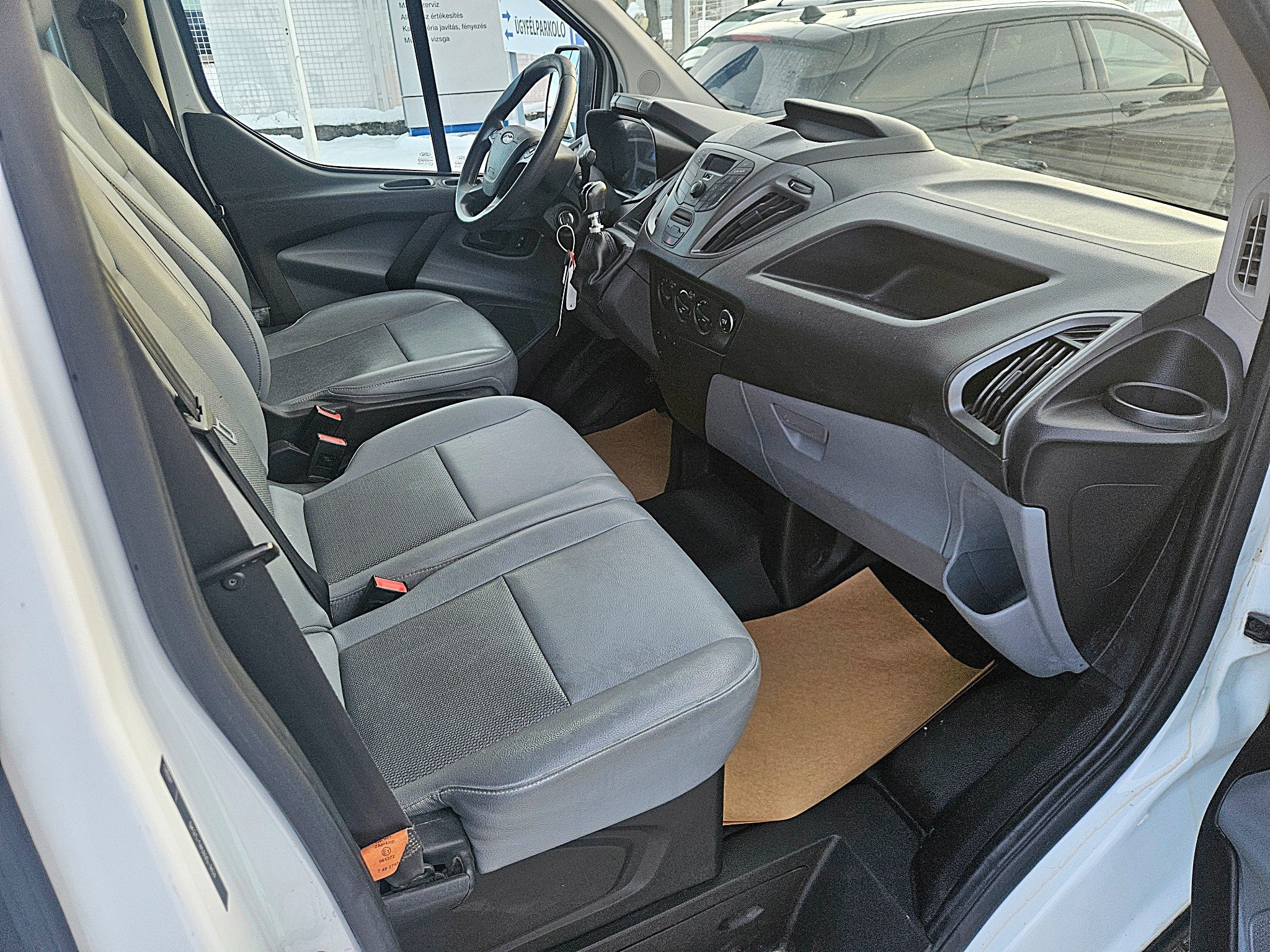 Eladó használt FORD TRANSIT CUSTOM 2.0 TDCi 320 L1H1 Trend, Jászberény ...