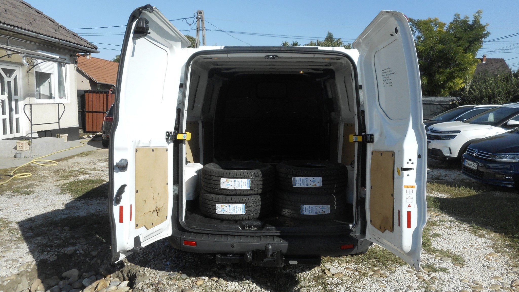 Eladó használt FORD TRANSIT CUSTOM 2.0 TDCi 310 L2H1 Trend, Vecsés ...