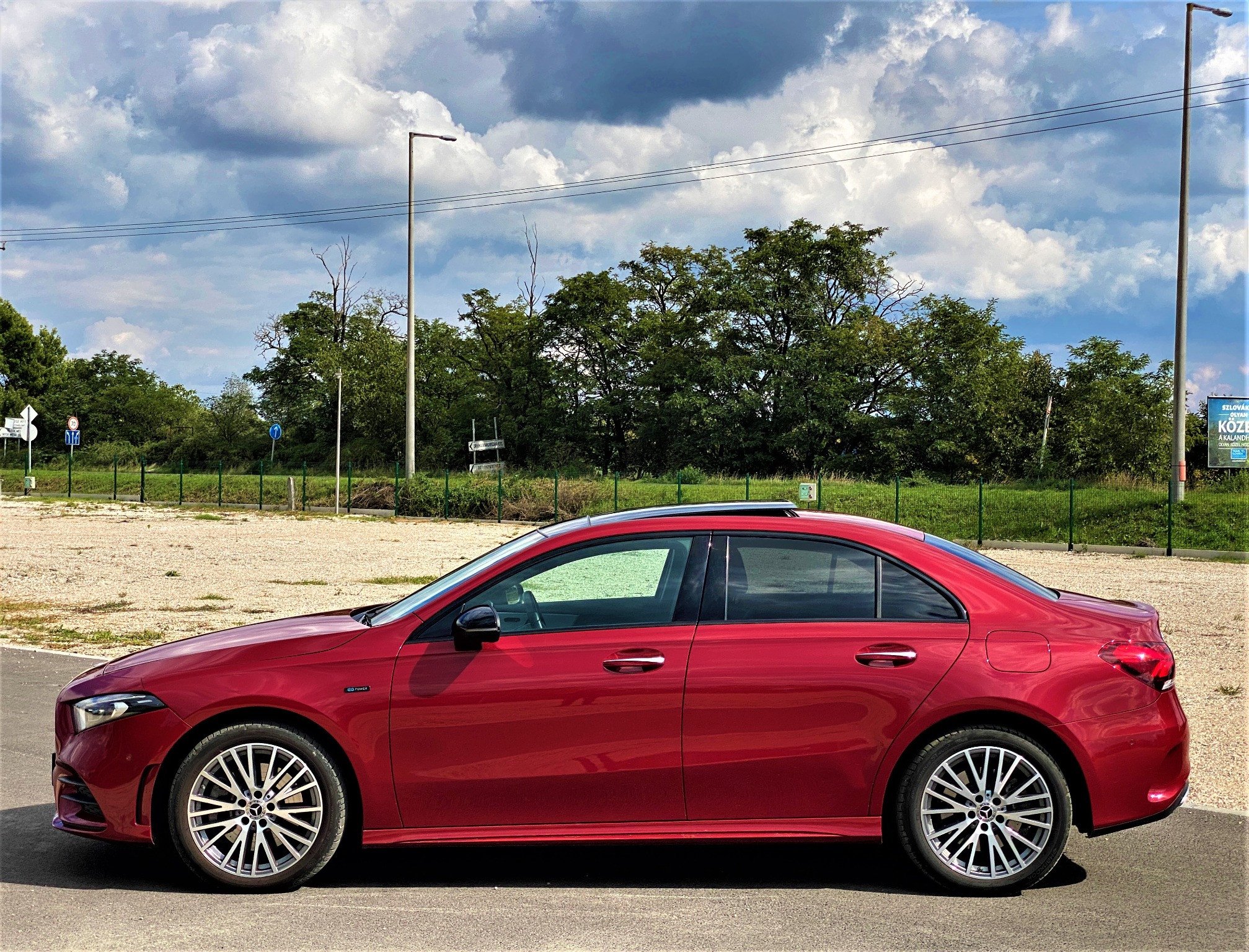 Eladó használt MERCEDES-BENZ A 250e AMG Line 8G-DCT Limuzin Plug-in ...